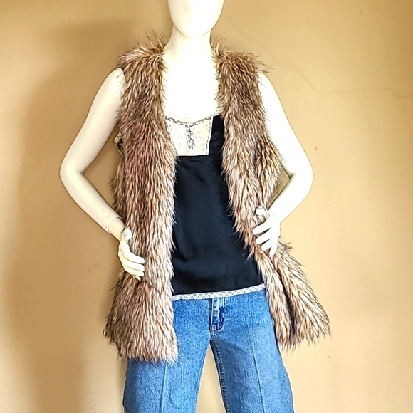 Democracy | Jackets & Coats | Y2k Fur Vest Faux Fur Brown Tan | Poshmark